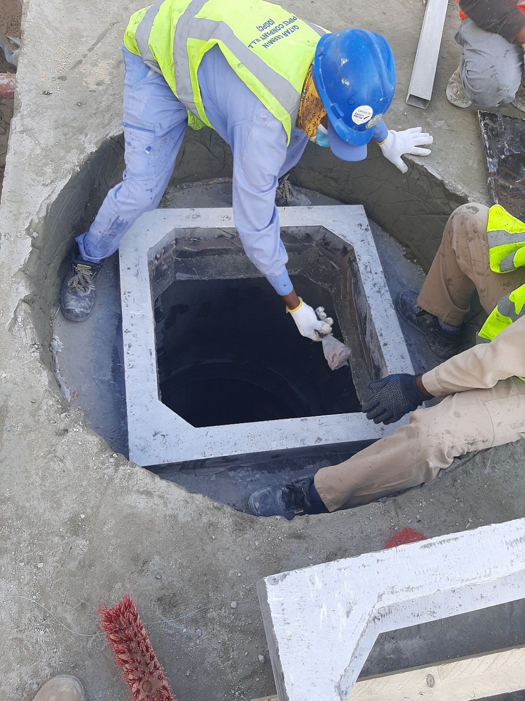 Manholes Installation | QGPC